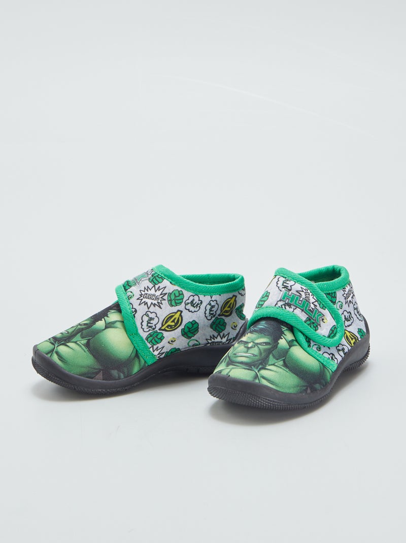 Pantofole alte con chiusura a strappo 'Hulk' - nero - Kiabi - 12.00€