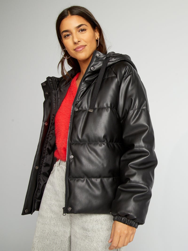 Piumino in similpelle con cappuccio - nero - Kiabi - 39.00€ Piumino in similpelle con cappuccio - nero - Kiabi - 39.00€